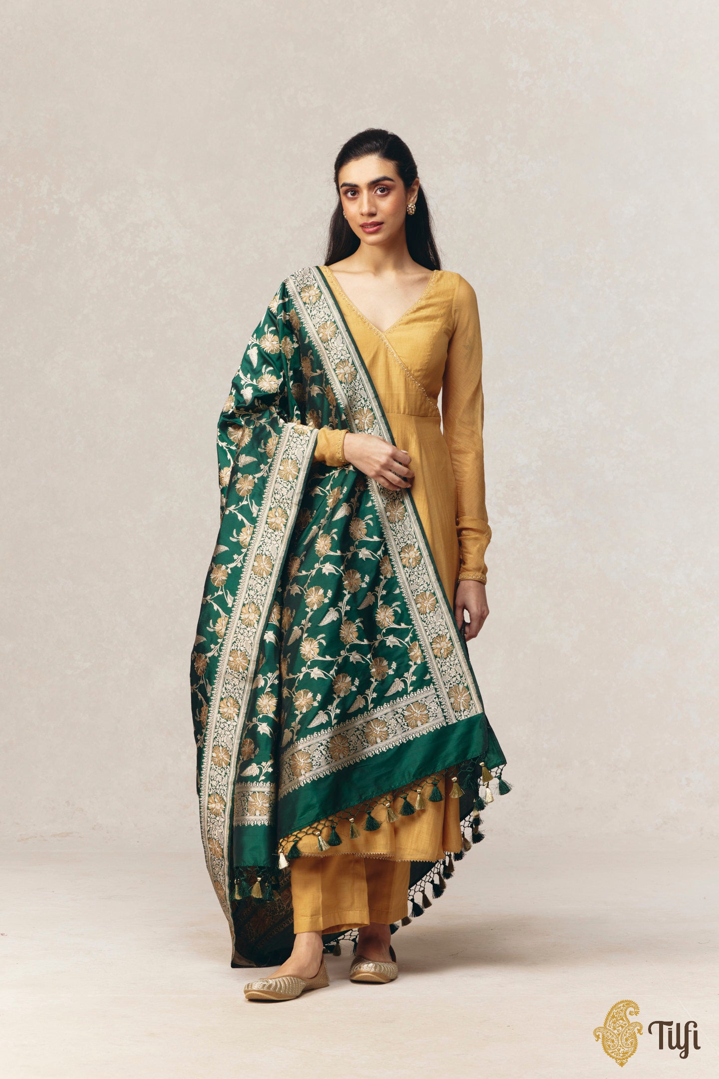 Bottle Green Pure Katan Silk Banarasi Kadwa Handloom Dupatta - Tilfi