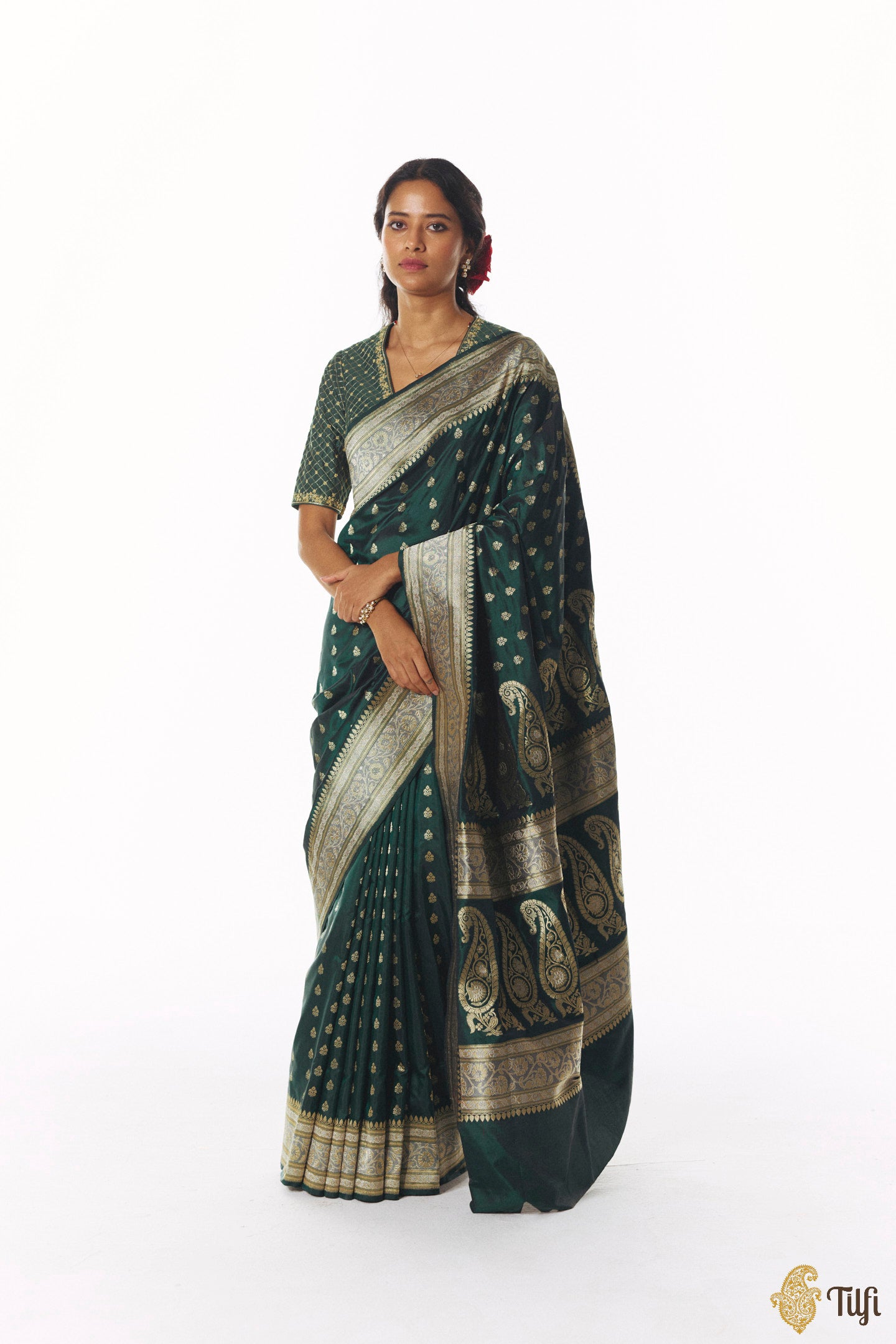 'Amrapali' Deep Bottle Green Pure Katan Silk Banarasi Handloom Saree ...